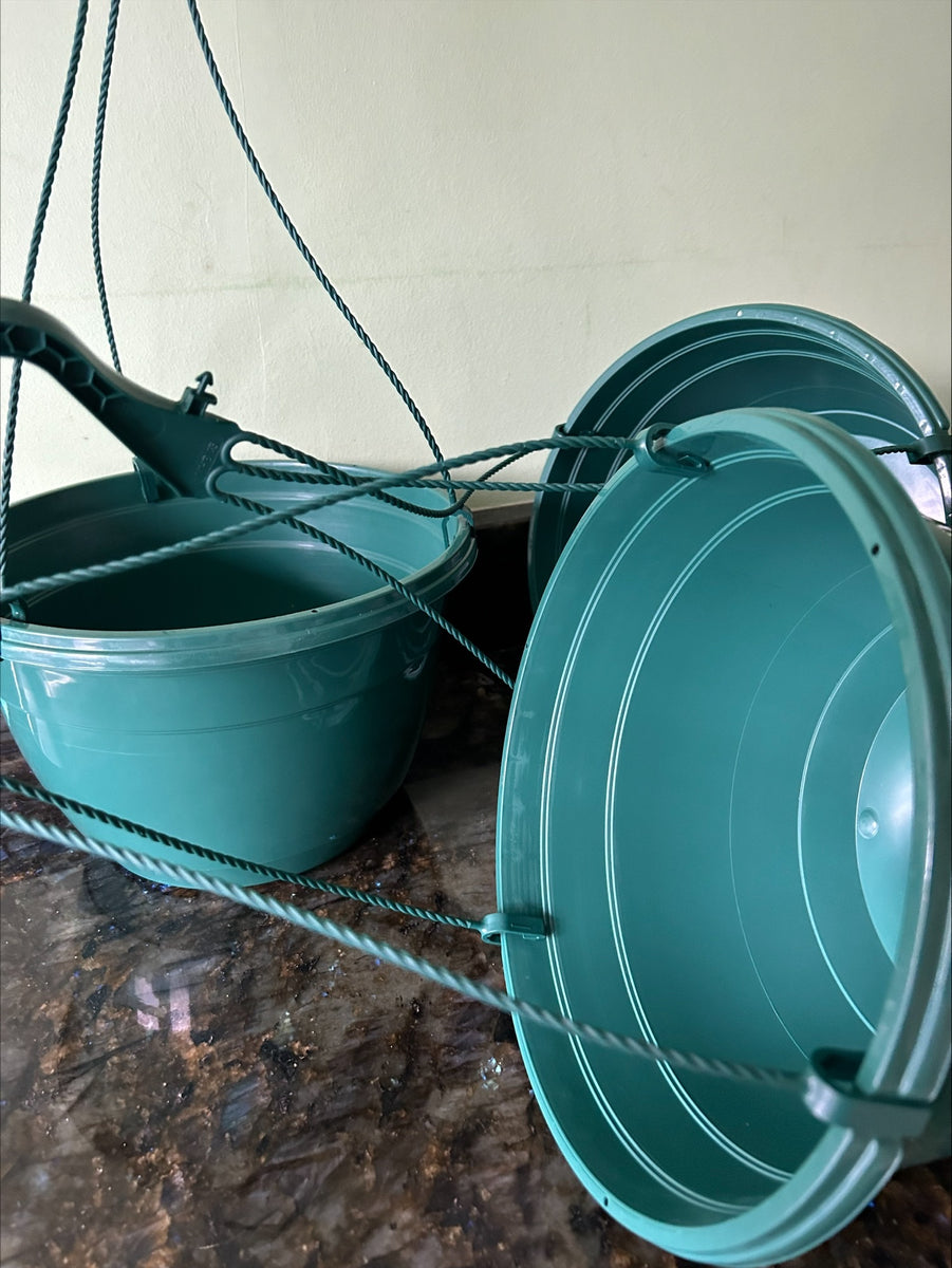 3 X 27cm Hanging pots in Dark Green. – Dartana Plants